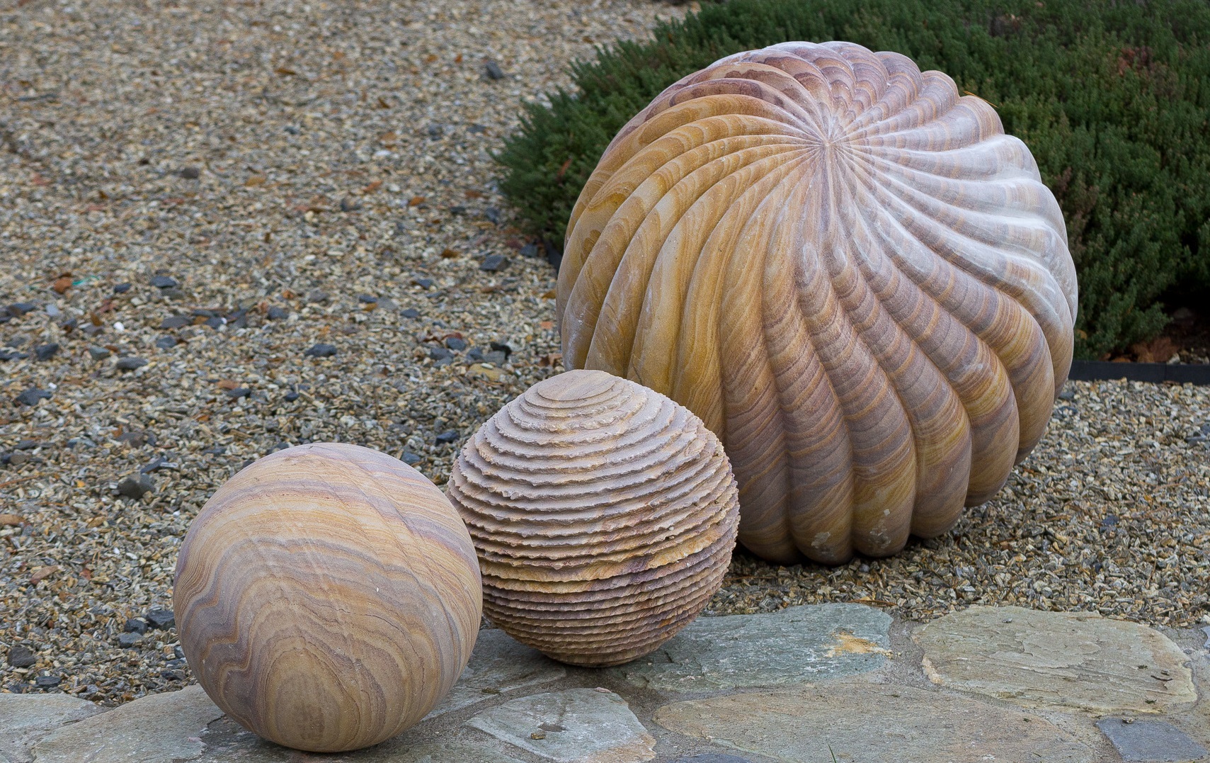 Dekorační pískovcové koule - Kameny.cz s. r. o.